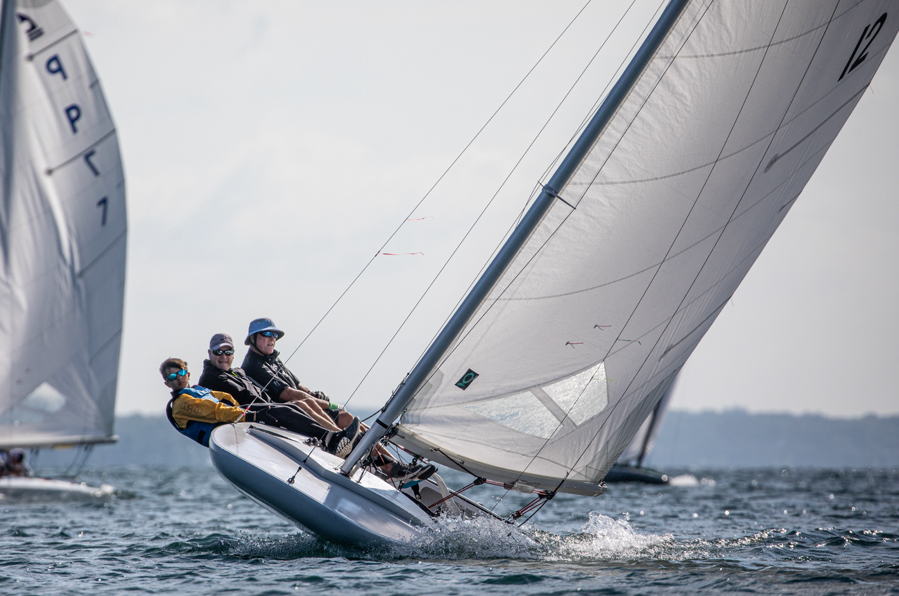 Melges C Scow – Melges Performance Sailboats