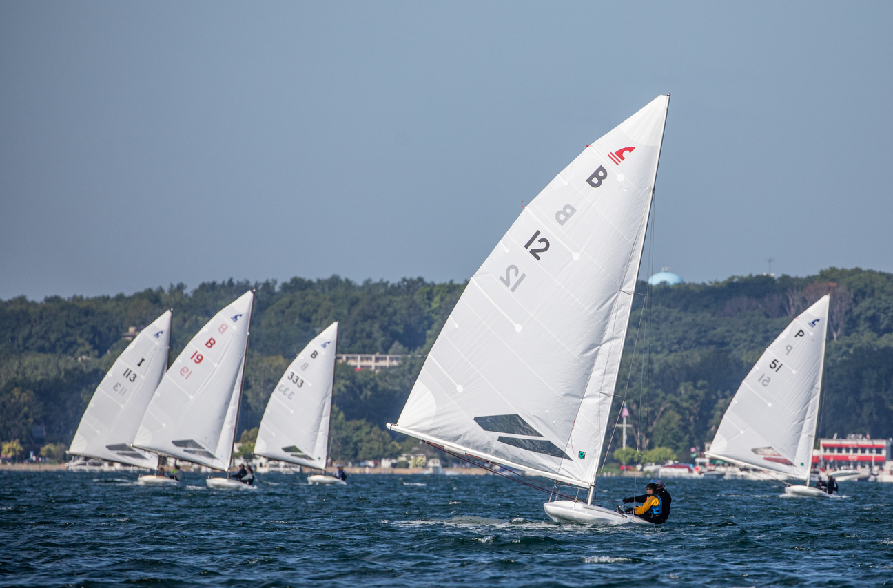 Melges C Scow – Melges Performance Sailboats