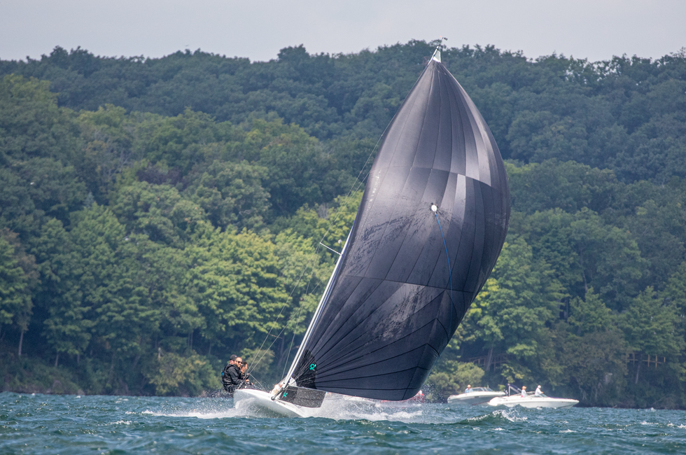 Melges E Scow – Melges Performance Sailboats