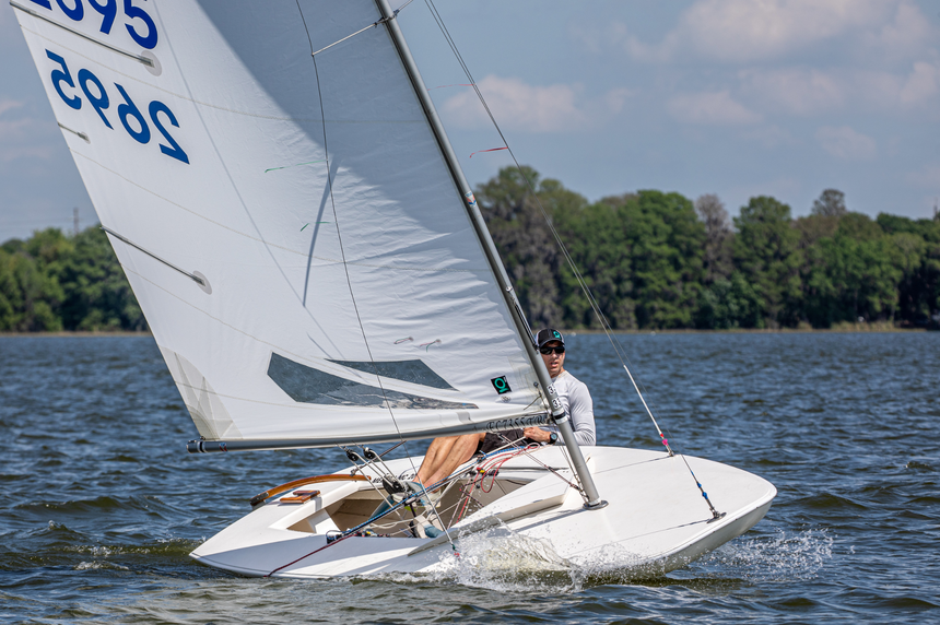 MC Scow – Melges Performance Sailboats